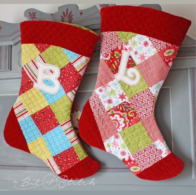 Christmas Sock Pattern - A Bit of Stitch