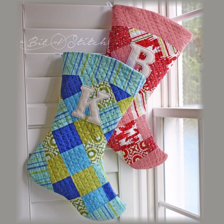 Christmas Sock Pattern - A Bit of Stitch