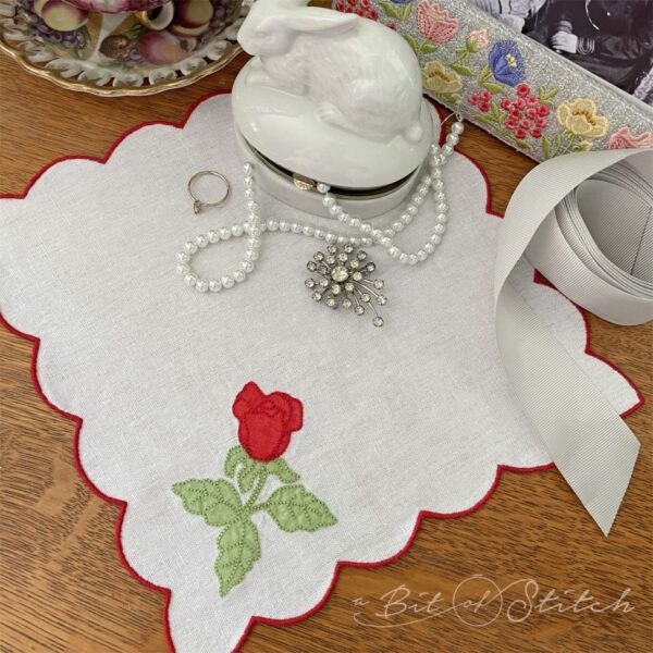 Raw Edge Applique Tutorial - A Bit of Stitch